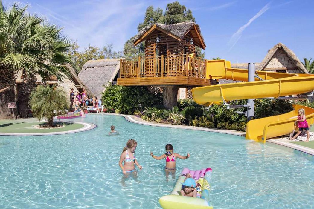 Club Boran Mare Beach | Tatil Sitesi.com